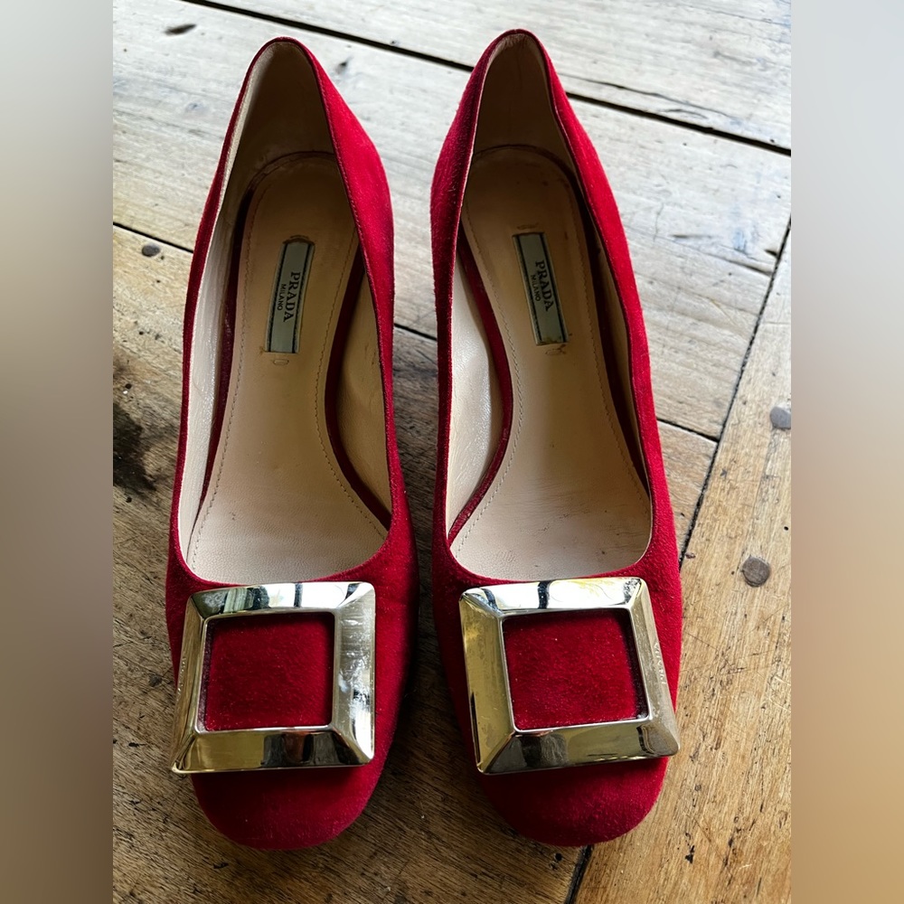 Prada Block Heel Buckle Pump Red Suede - Gem